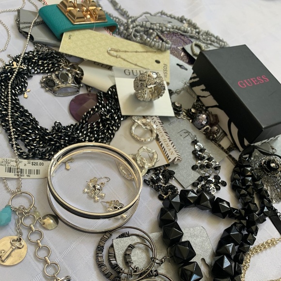 Guess Fossil Macy's | Jewelry | Mystery Reseller Jewelry Box 2 Pieces ...